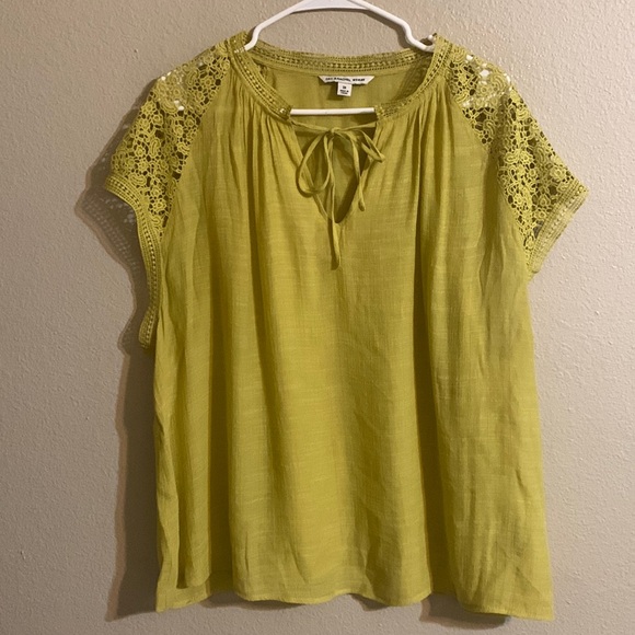 Zac & Rachel | Tops | Zac Rachel Lace Sleeve Lightweight Blouse 3x ...